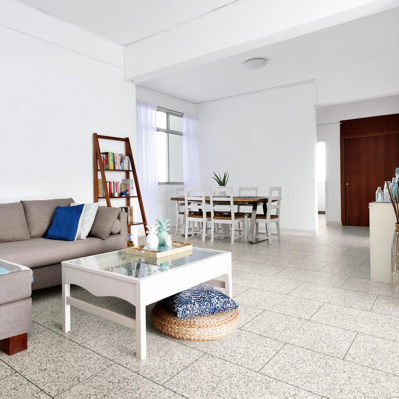 Clerkenwell Pepper Evolution Tile LVT